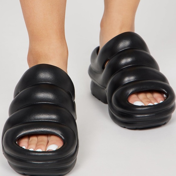 Shoes | Brand New Super Cute Platform Slides | Poshmark
